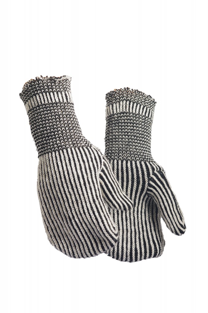 Knit Mitten Liner – Wool and Acrylic – North Star Fur & Trade